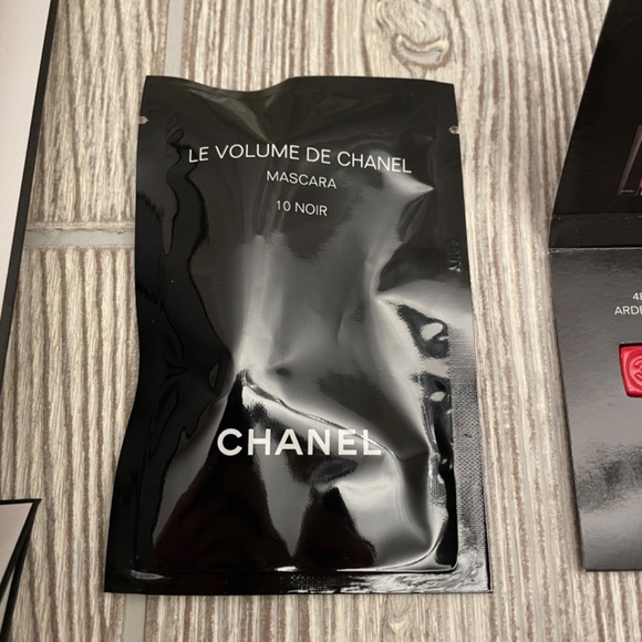 CHANEL | Makeup | Chanel Shopping Bag And Small Makeup Sample Box ...